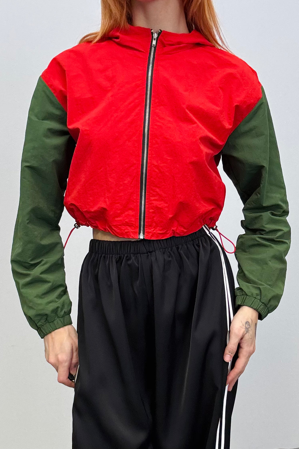 SAMPLE #232 - XS/s Red/Green Windbreaker Jacket – Fashion Brand Company