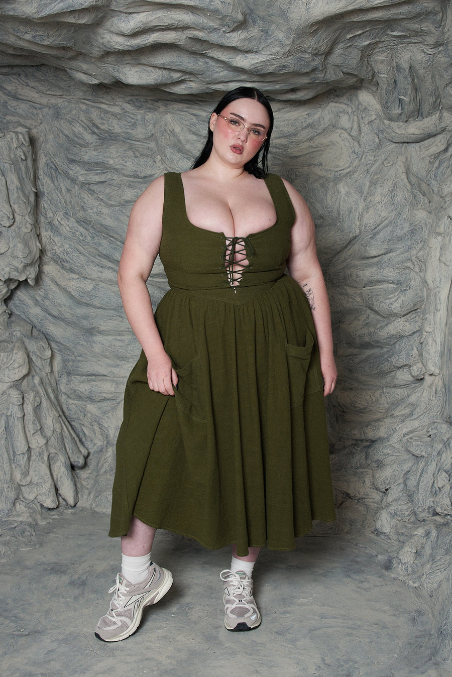 Farm Chores Dress Thick Linen Moss – Fashion Brand Company